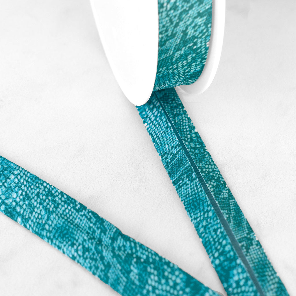 Tonal Reptile Print Bias Tape – Style Maker Fabrics